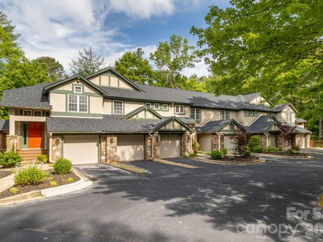 99 Ridgetop Circle # 202