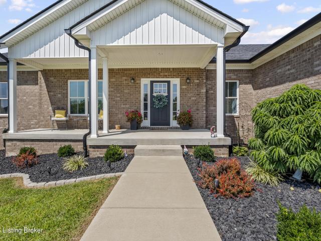 99 Roosevelt Ct