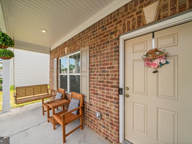 99 Royal Oak Drive NE