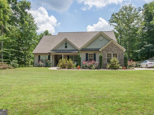 99 Smokey Ridge Dr, Newnan, GA 30263
