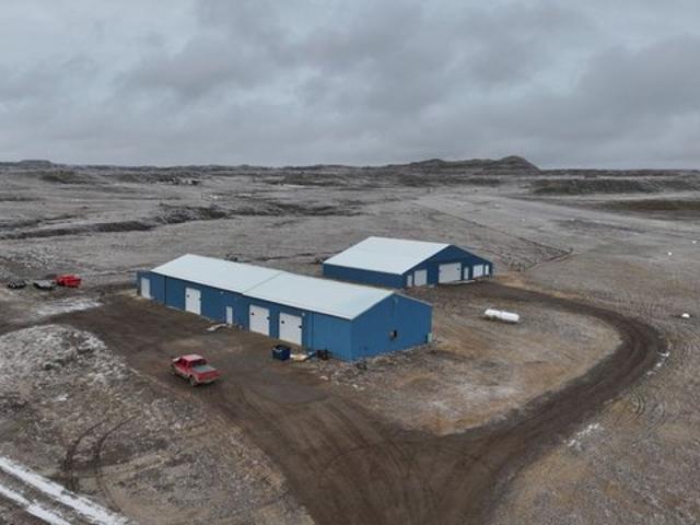 99 Sunday Creek Airpark Dr, Miles City, MT 59301