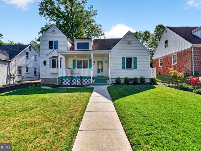9 Maple Ave, Baltimore, MD 21228 | MLS #MDBC2160 | Compass