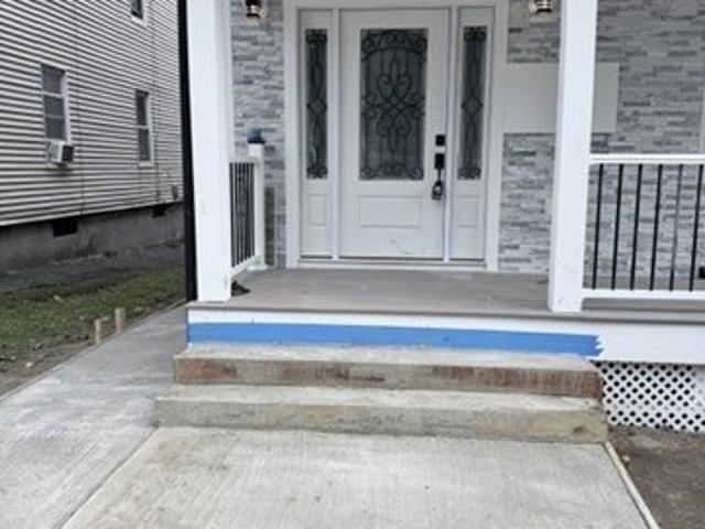 9 Maxwell, Worcester, MA 01607