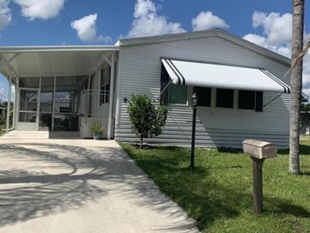 9 Maya Way, Port Saint Lucie, FL 34952