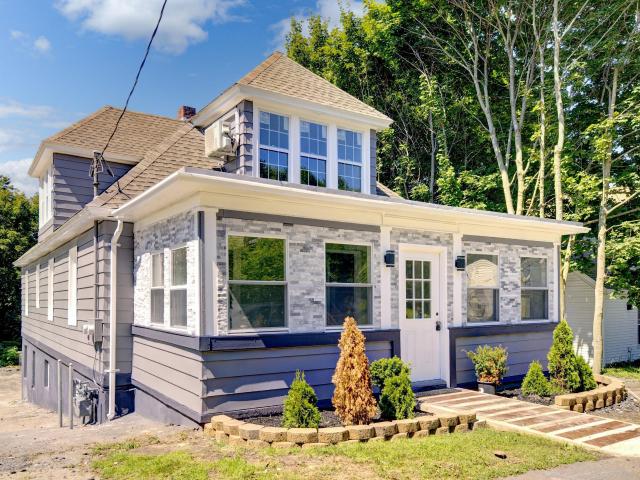 9 McCleary Avenue