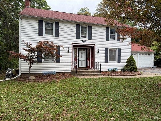 9 Melrose Rd, Auburn, NY 13021