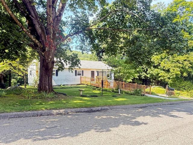 9 Michelle Drive