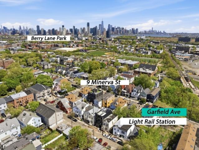 9 Minerva St # 2