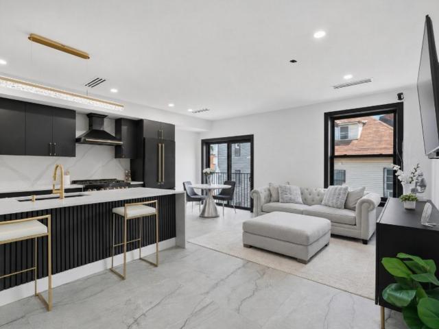 9 Minerva St. Unit 2, Jersey City, US, NJ