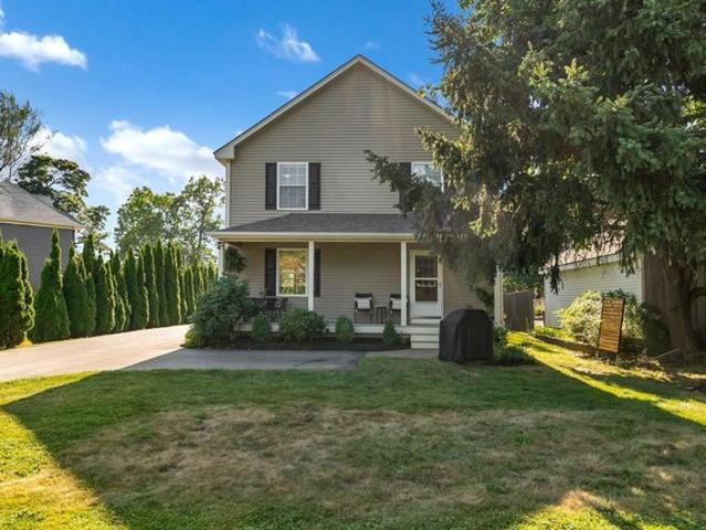 9 Morse St Unit 2, Portland, ME 04106