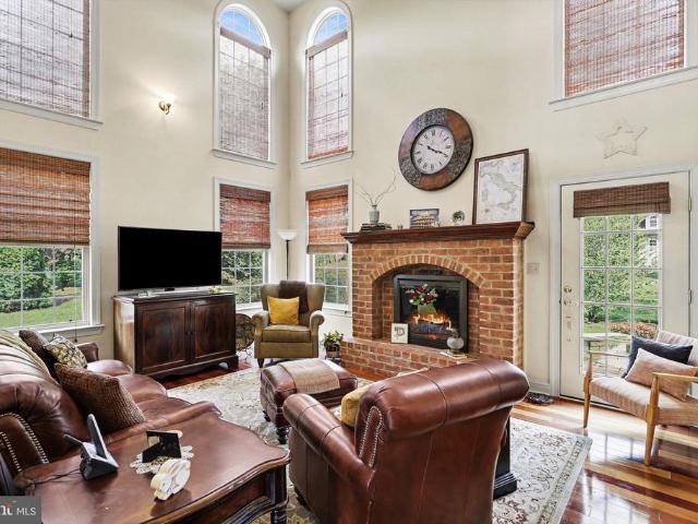9 N Alydar Boulevard