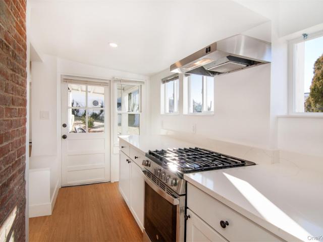 9 N Buckhout Street 1