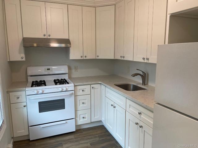 9 N Maryland Ave, Port Washington, NY 11050 | MLS #974421 | Compass