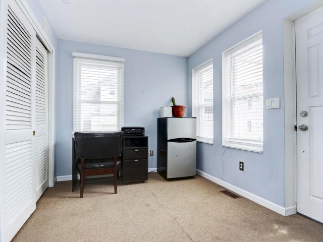 9 N Weymouth Ave