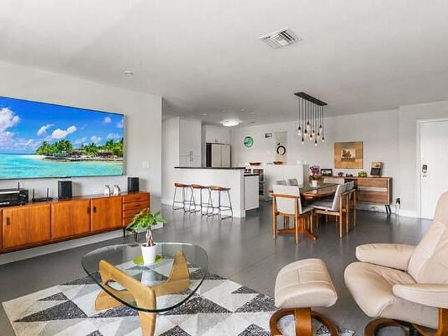 9 NE 19th Ct Apt C216, Wilton Manors, FL 33305