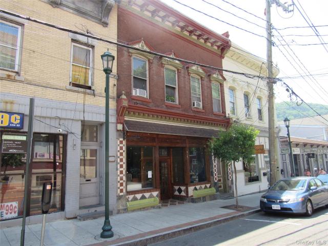 9 New Main Street