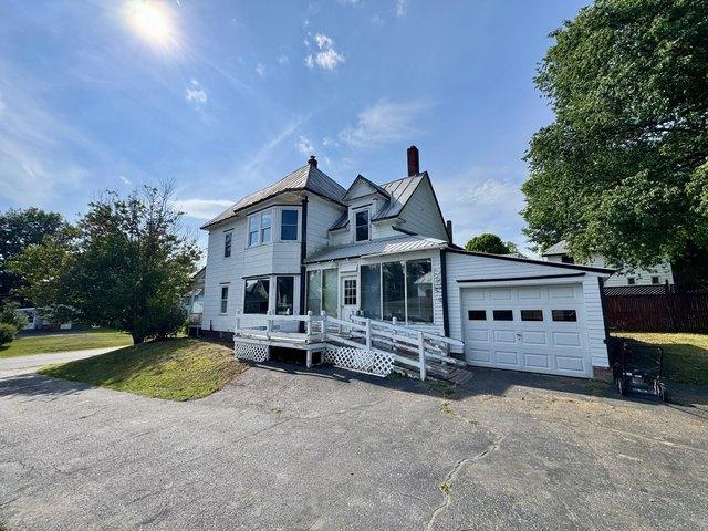 9 Otis St, Livermore Falls, ME 04254