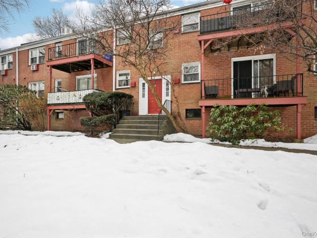 9 Oxford Ct, Unit 7908, Suffern, NY 10901 | MLS #965858 | Compass
