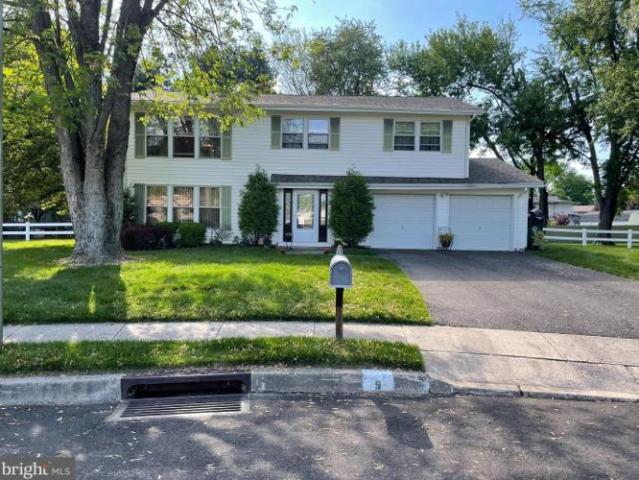 9 Oxford Ct, Mount Holly, NJ 08060