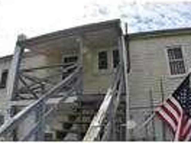 9 Oxford St #E, New Oxford, PA 17350