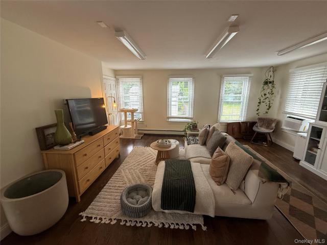 9 Oyster Bay Road