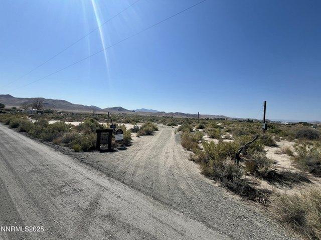 9 Ogden Ln, Yerington, NV 89447