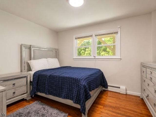 9 Old Jacksonville Rd, Montville Township, NJ 07082