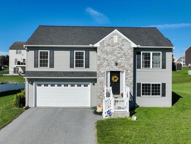 9 Oldfield Ave, Jonestown, PA 17038