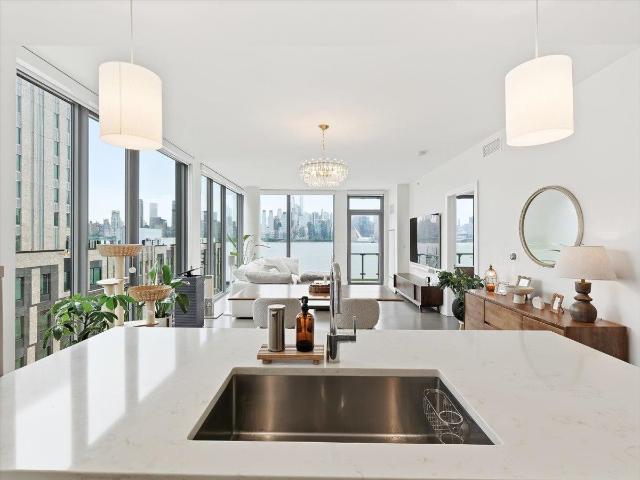 9 Avenue At Port Imperial # 606