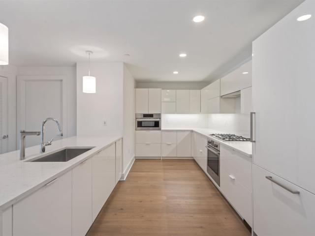 9 Avenue At Port Imperial # 921