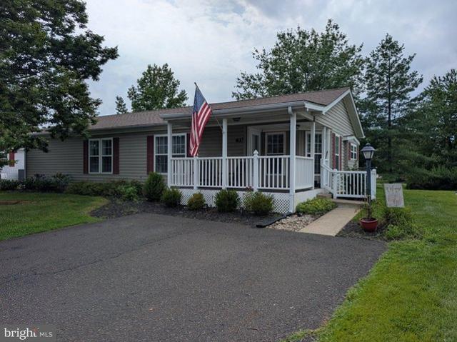 9 Azalea Ct, New Hope, PA 18938