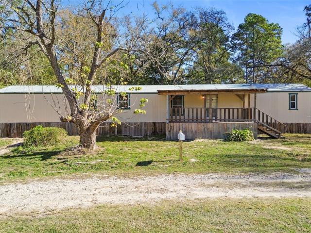 9 A Goree Cir, Huntsville, TX 77340 | MLS #34750 | Compass