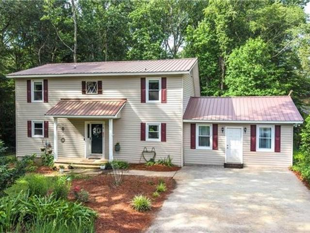 9 Acorn Trl, Bremen, GA 30110