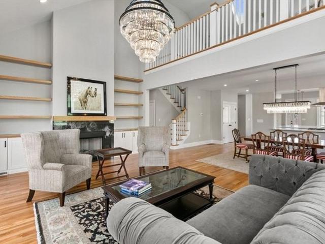 9 Adams Ln Unit 9, Sherborn, MA 01770