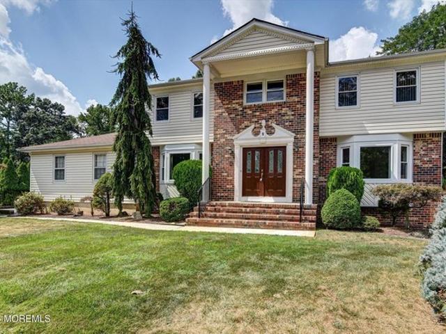 9 Adams St, Morganville, NJ 07751