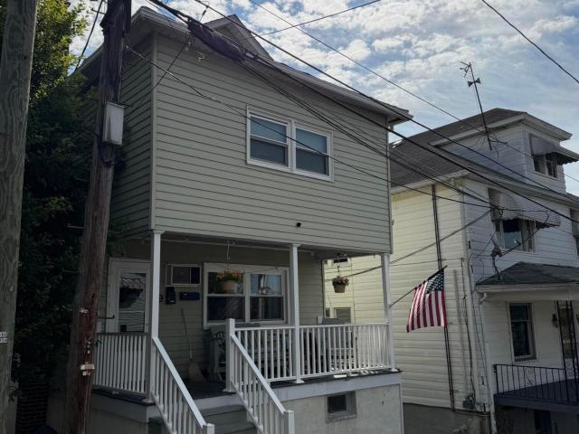 9 Adams Street