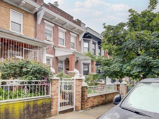 9 Adler Pl, Brooklyn, NY 11208