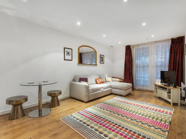 9 Albert Embankment, London, Vauxhall SE1, 1 bed flat to rent, £2,383 pcm | PrimeLocation