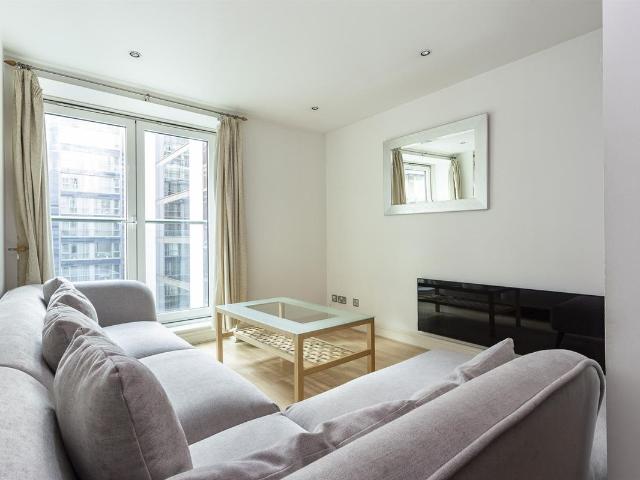 9 Albert Embankment, Vauxhall, London SE1, 2 bed flat to rent, £3,033 pcm | PrimeLocation