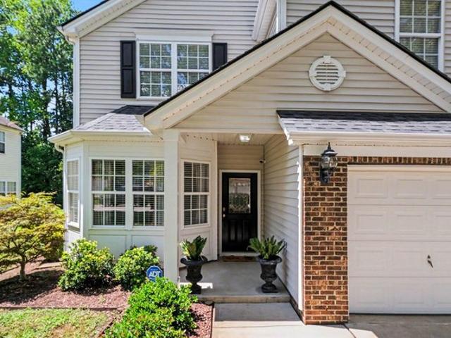 9 Alexis Ct, Durham, NC 27703