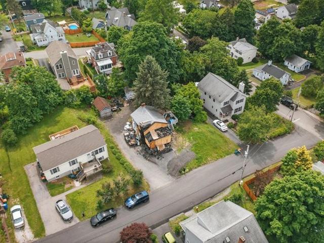 9 Alice St, Beacon, NY 12508