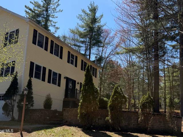 9 Amethyst Drive