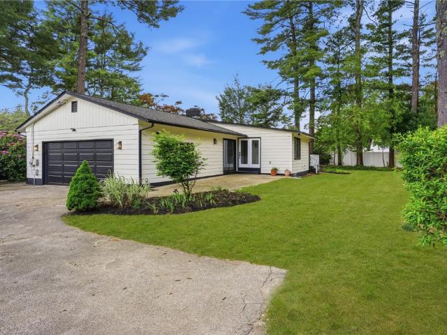 9 Apple Blossom Lane