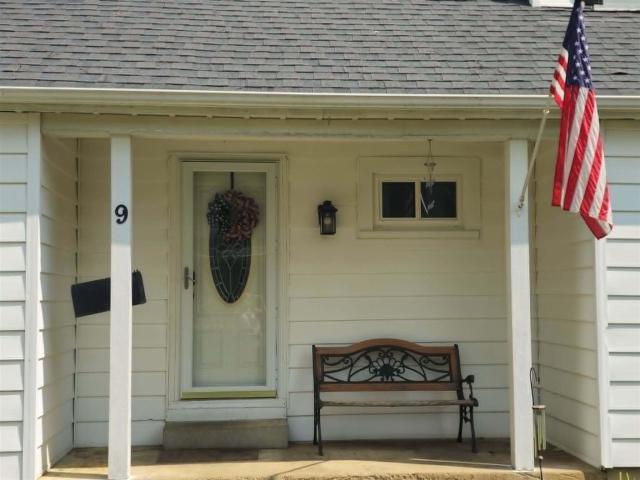 9 Armstrong Street