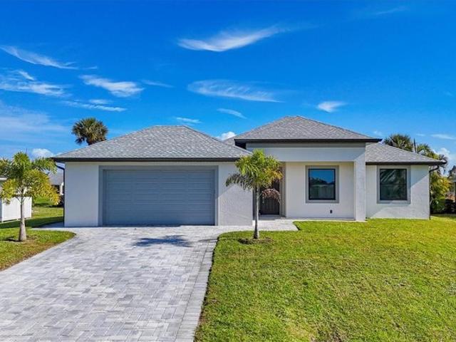 9 Bunker Pl, Rotonda West, FL 33947