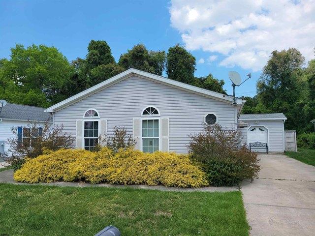 9 Baltusrol Dr, Mays Landing, NJ 08330