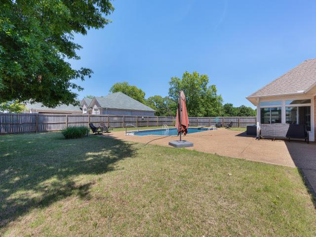 9 Barrymore Cv