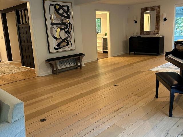 9 Beacon Hill Road