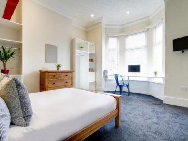 9 Bed Hyde Park Road, Hyde Park