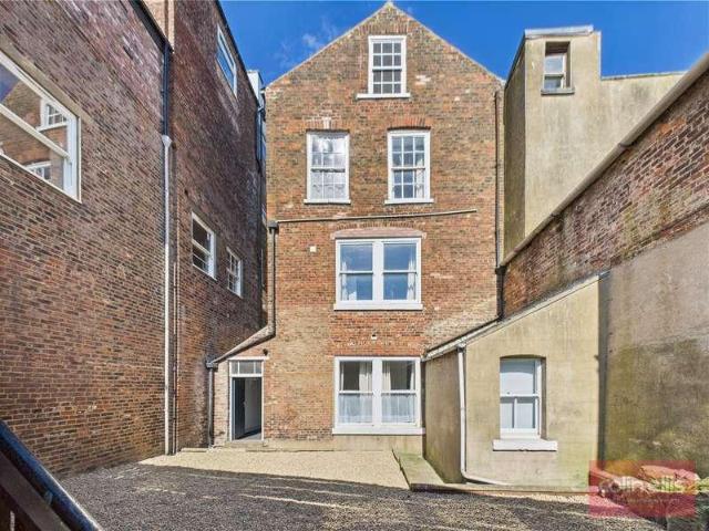 9 bed property for sale